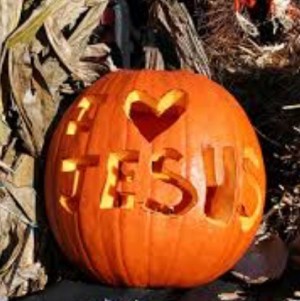 50 Pretty Pumpkin Carving Ideas: Christian, Cross, Faith, Missions ...